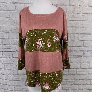 Tops | Nwt Floral Heathered Pink Color Block Top | Poshmark